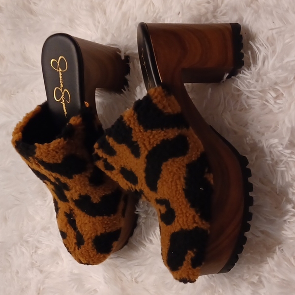 Jessica Simpson | Shoes | Jessica Simpson Animal Print Tollia Cozy ...